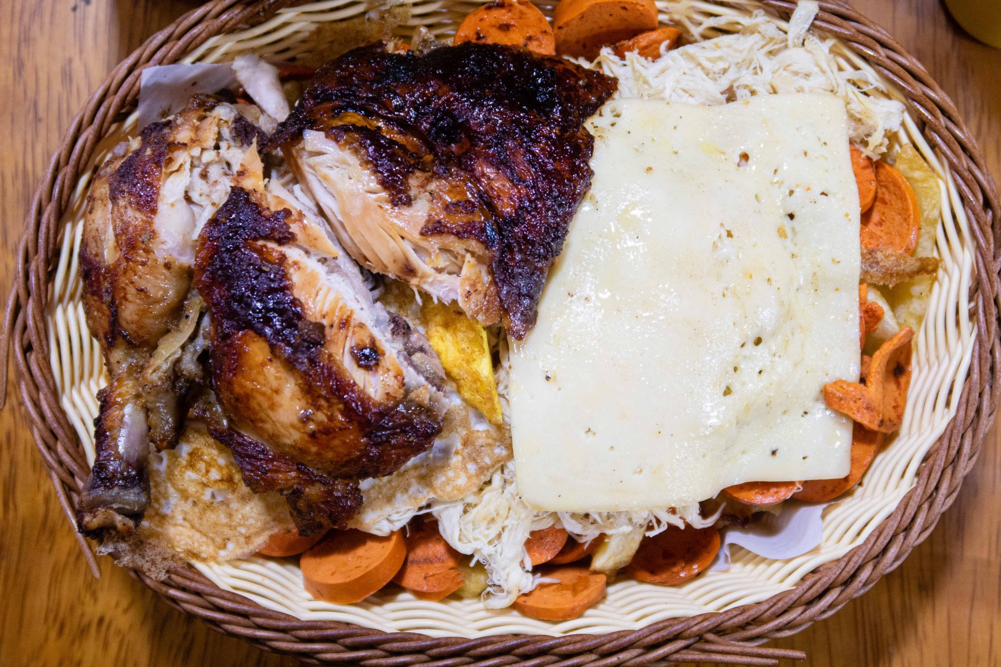 La indomable salchipapas de El Vaquerito - Plaza Tomada