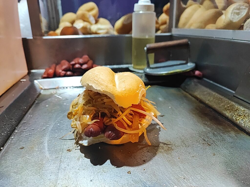 ASI SE FORJÓ EL ‘PAN CON PANTANO’ - Plaza Tomada